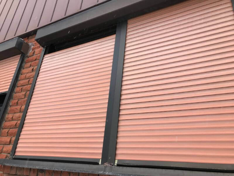 Roller Shutters | Roll Up Garage Doors | Retractable Screens | ROLLerUP